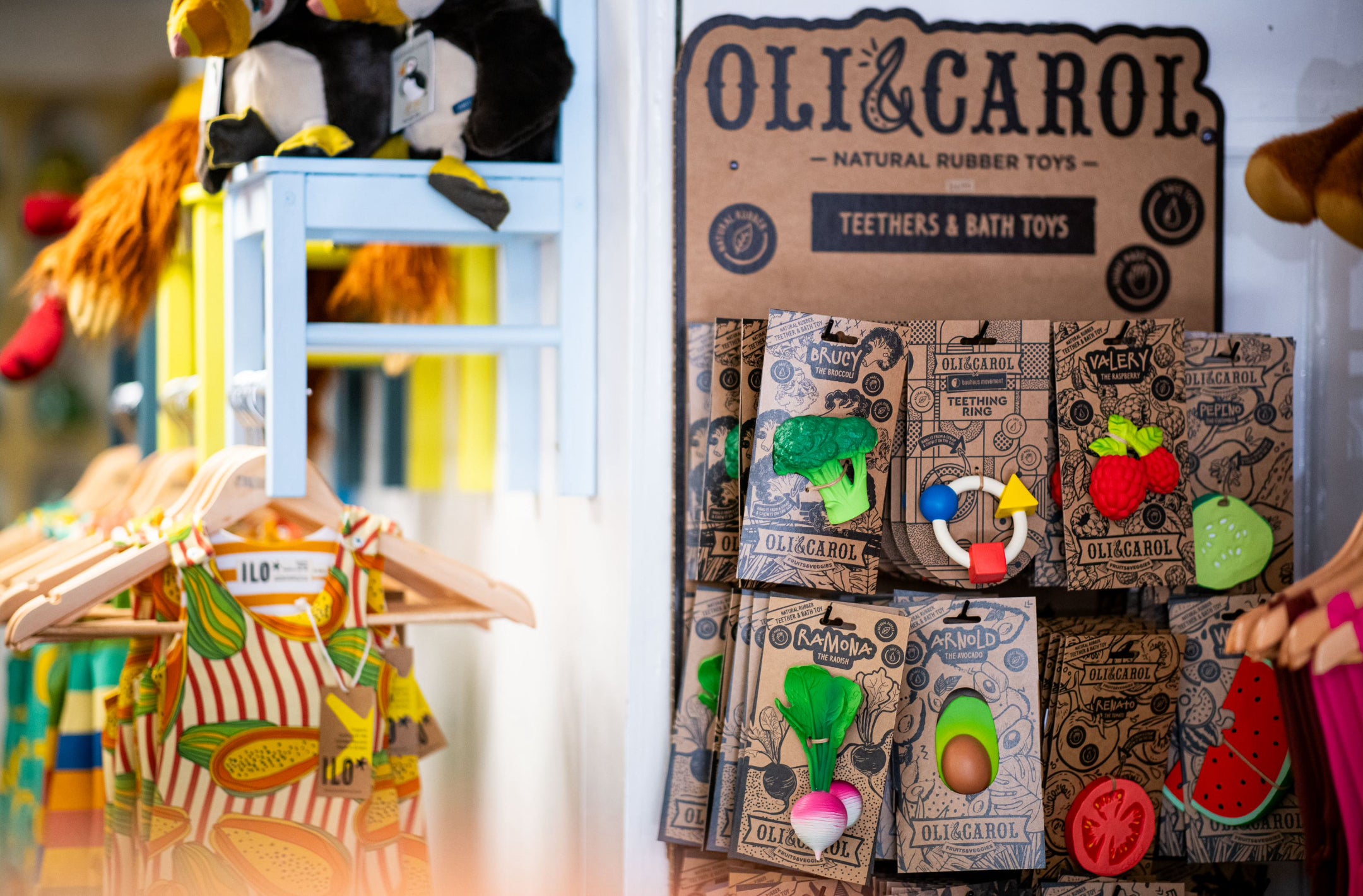 Oli & Carol – Moo Like a Monkey